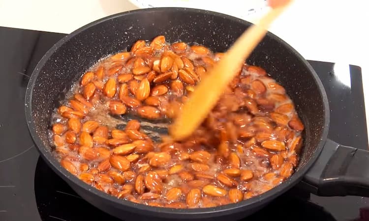 Como hacer Almendras garrapiñadas en casa (Receta fácil)